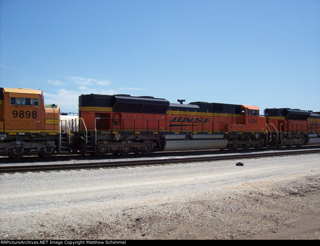 BNSF 9386